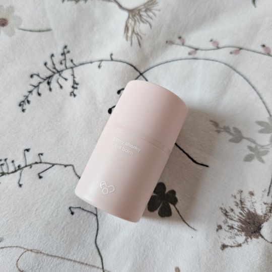 Love this lippie! I have the shade Bubble balm in ...